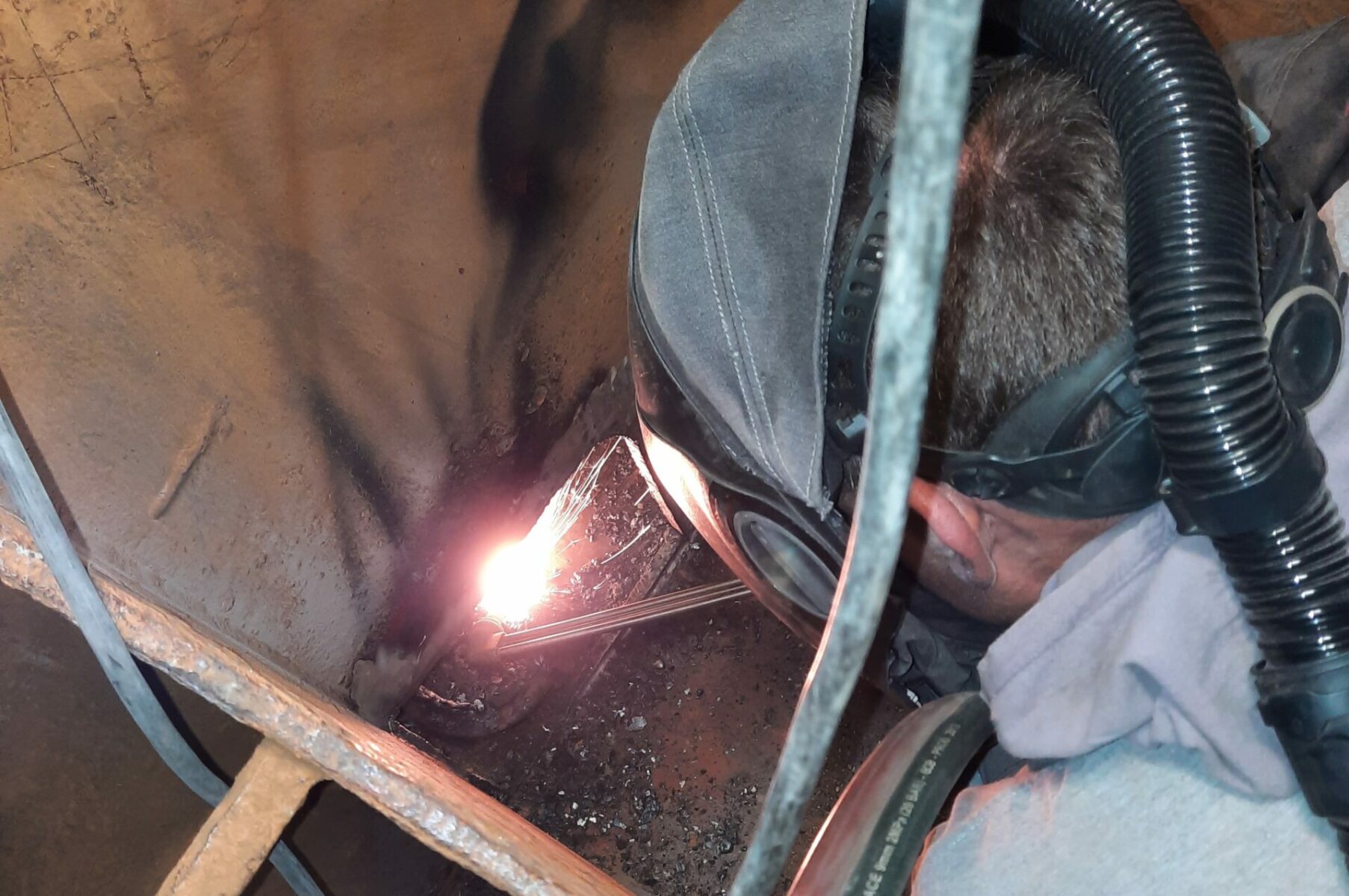 Shell plating repairs across Europe - Hydrex